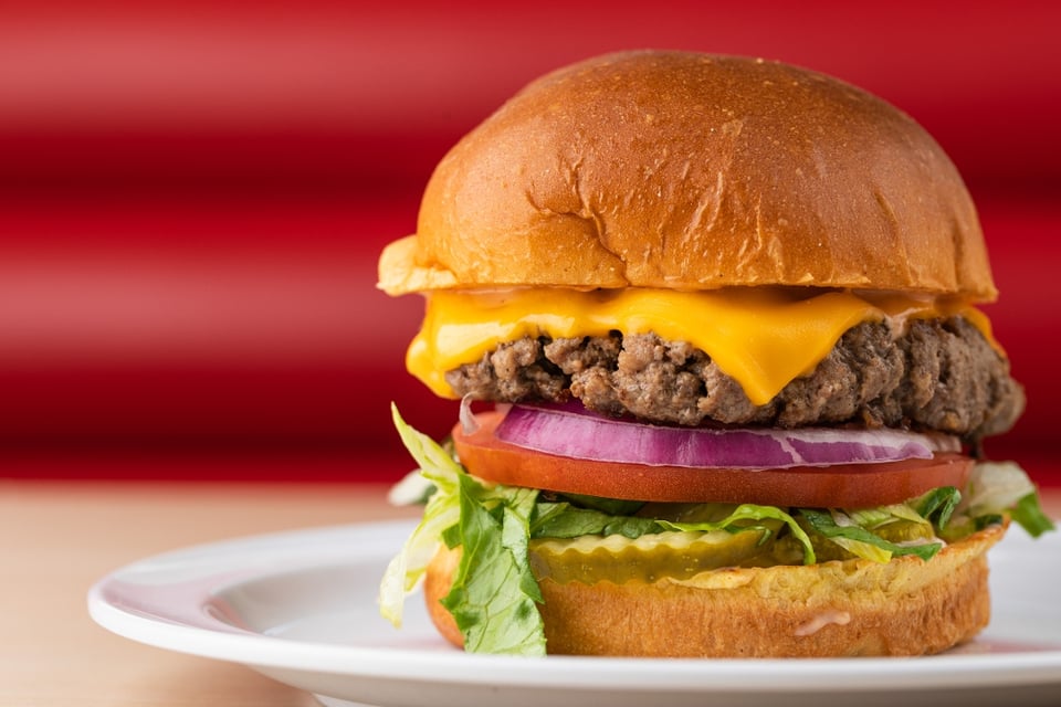 Cheeseburger Happy Hour (online)