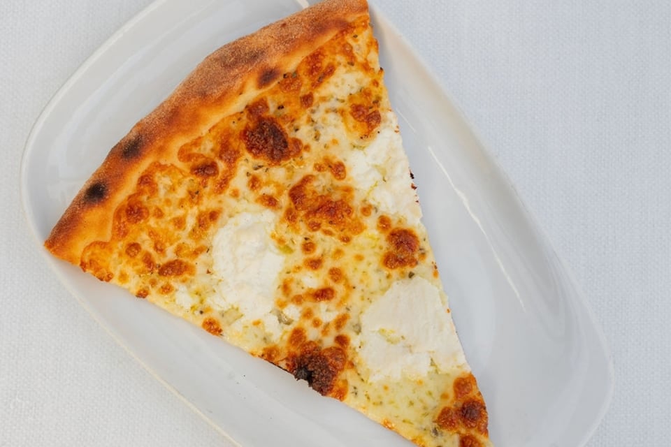 Flour Pizzeria & Cafe